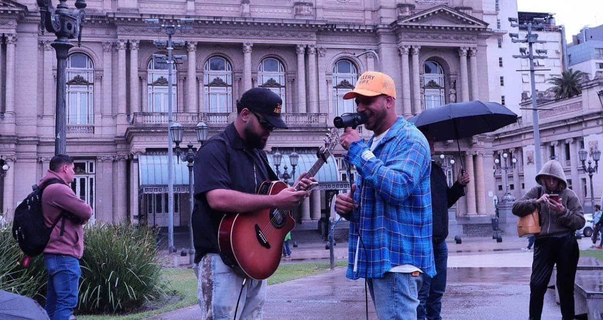 El cantante Jalil López triunfa en su gira promocional internacional ...